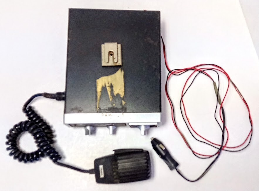 Hy-Gain 1 Mobile 40 Channel CB Radio W/ Mic and 25" Magnet Mount ...