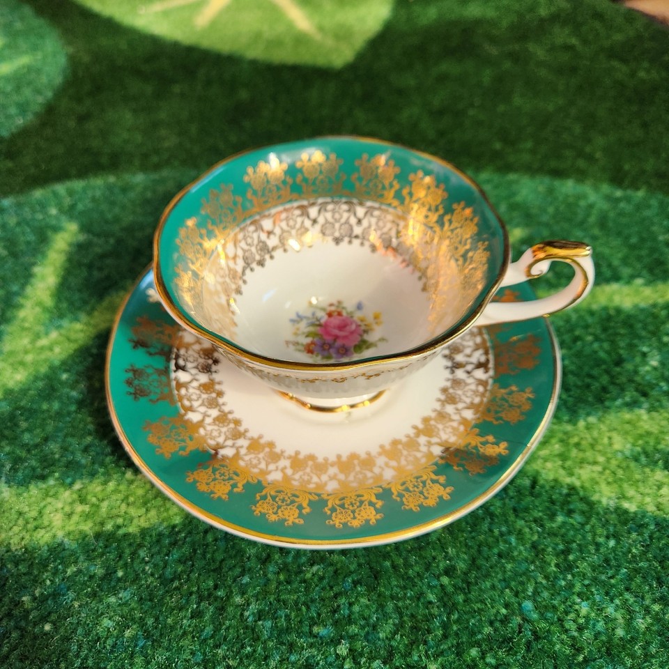 Queen's Monarch Teacup & Saucer Vibrant Green W/ Gold Gilding & A ...