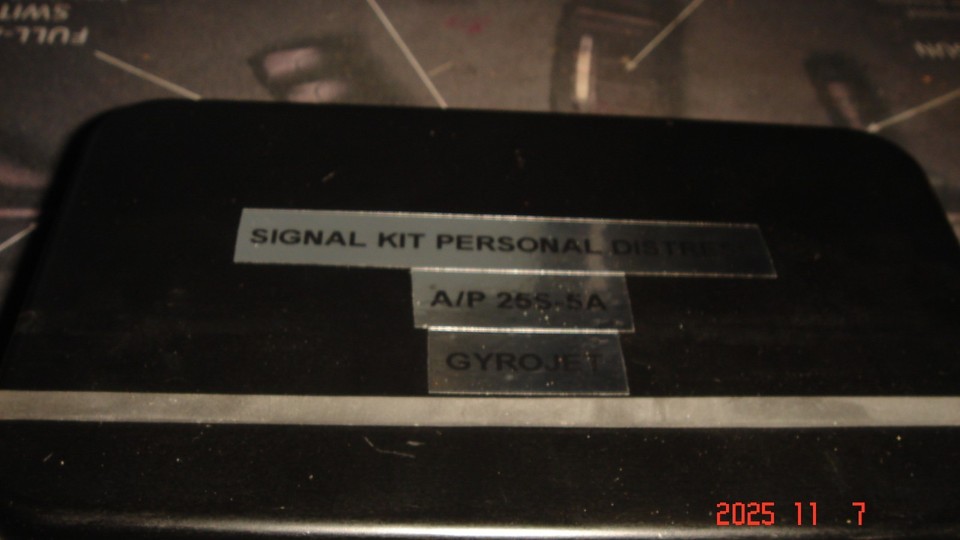 RARE US Military MBA Gyrojet Survival Signal rocket Flare Pen With ...