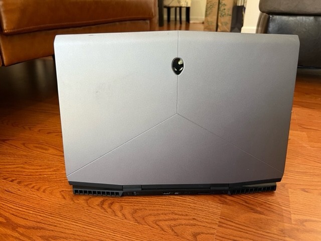 Alienware m17 Gaming Laptop w/ Charger & Case intel core i7 8th gen RTX ...