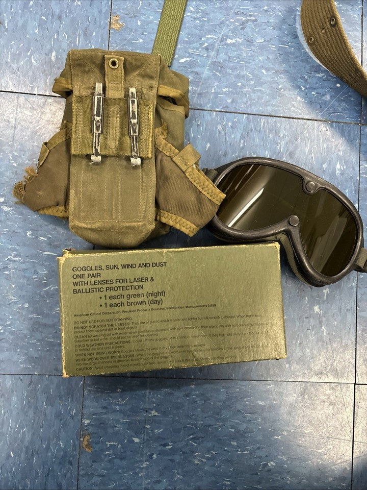 Lot of GREEN Military surplus gear, Goggles,Bags,Helmet,Belt ...