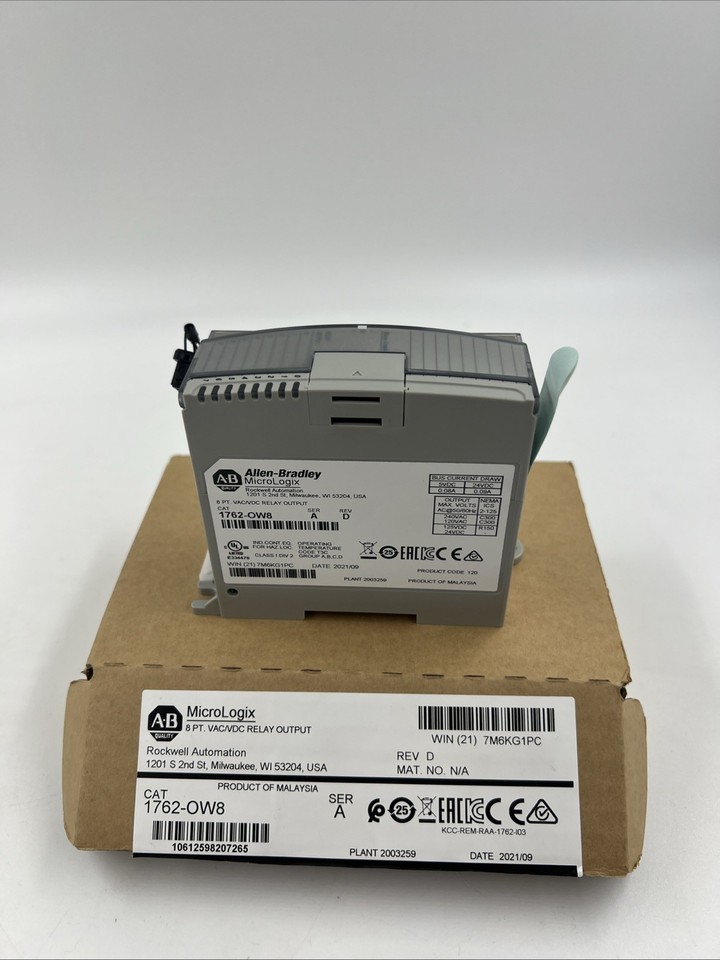 Allen Bradley MicroLogix 1762-OW8 PLC 8 pt. VAC/VDC Relay Output Module ...