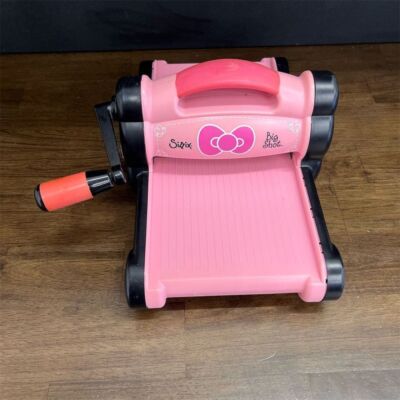 Sizzix Big Shot Hello Kitty Edition Manual Die-Cutting Machine Craft ...