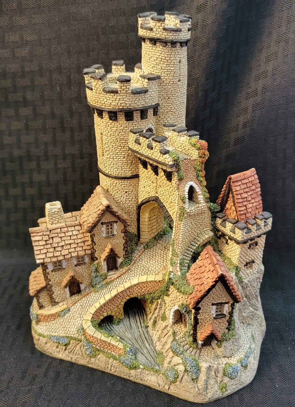 Vintage Handmade David Winter “Castle Gate”Cottage Sculpture. Limited ...