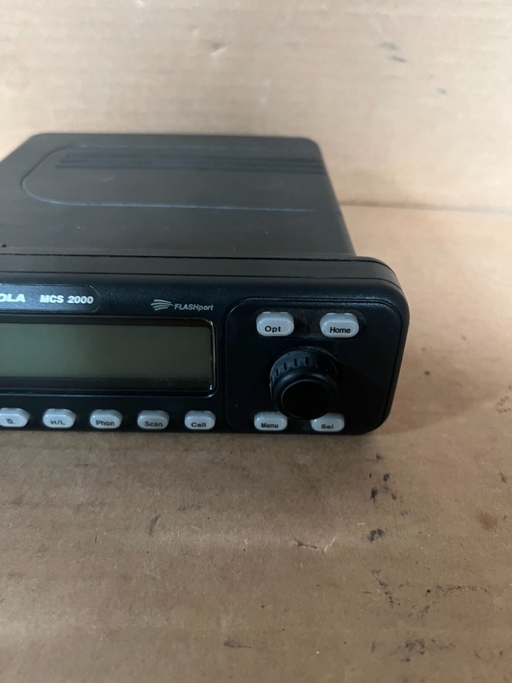 Motorola MCS2000 Two Way Mobile Radio UHF (450-520 MHz) 250 Channels | eBay