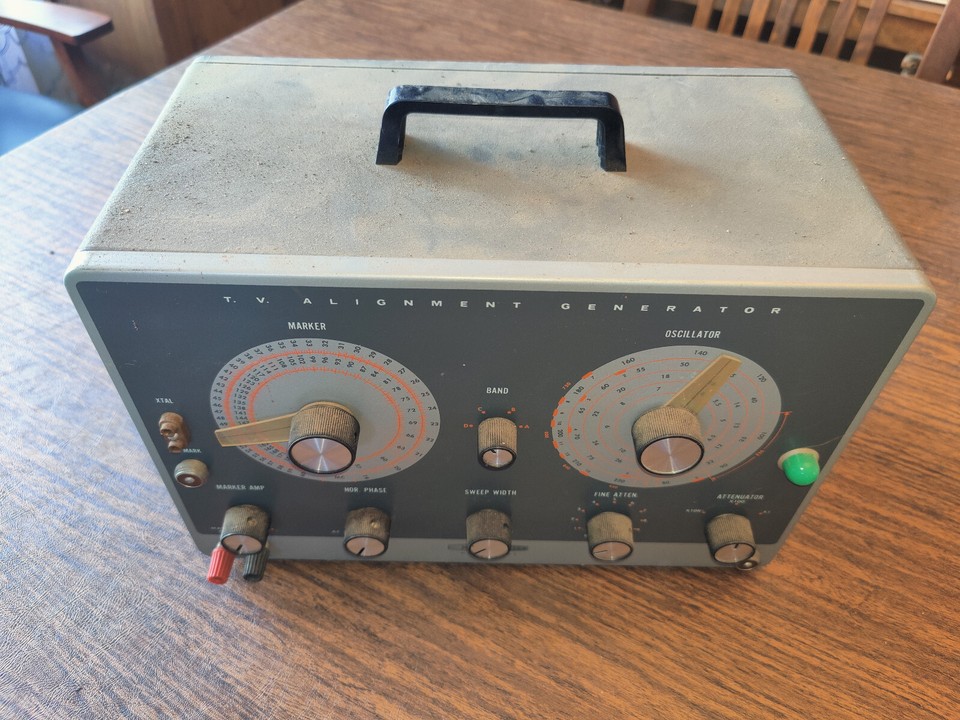 Heathkit T.V. Alignment Generator Model IG-52 Electronics Vintage ...