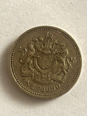 Queen Elizabeth II One Pound coin United Kingdom. 1983 | eBay