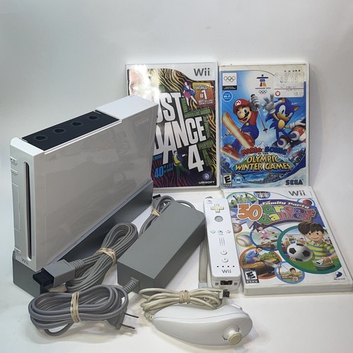 Nintendo Wii Console Gamecube Compatible W/ 3 Games Remote & Cables ...