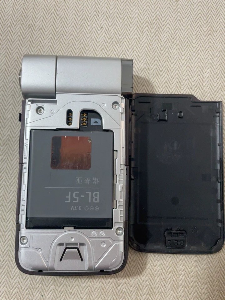 90% N ew Nokia N93i Unlocked 3G Symbian OS mobile phone | eBay