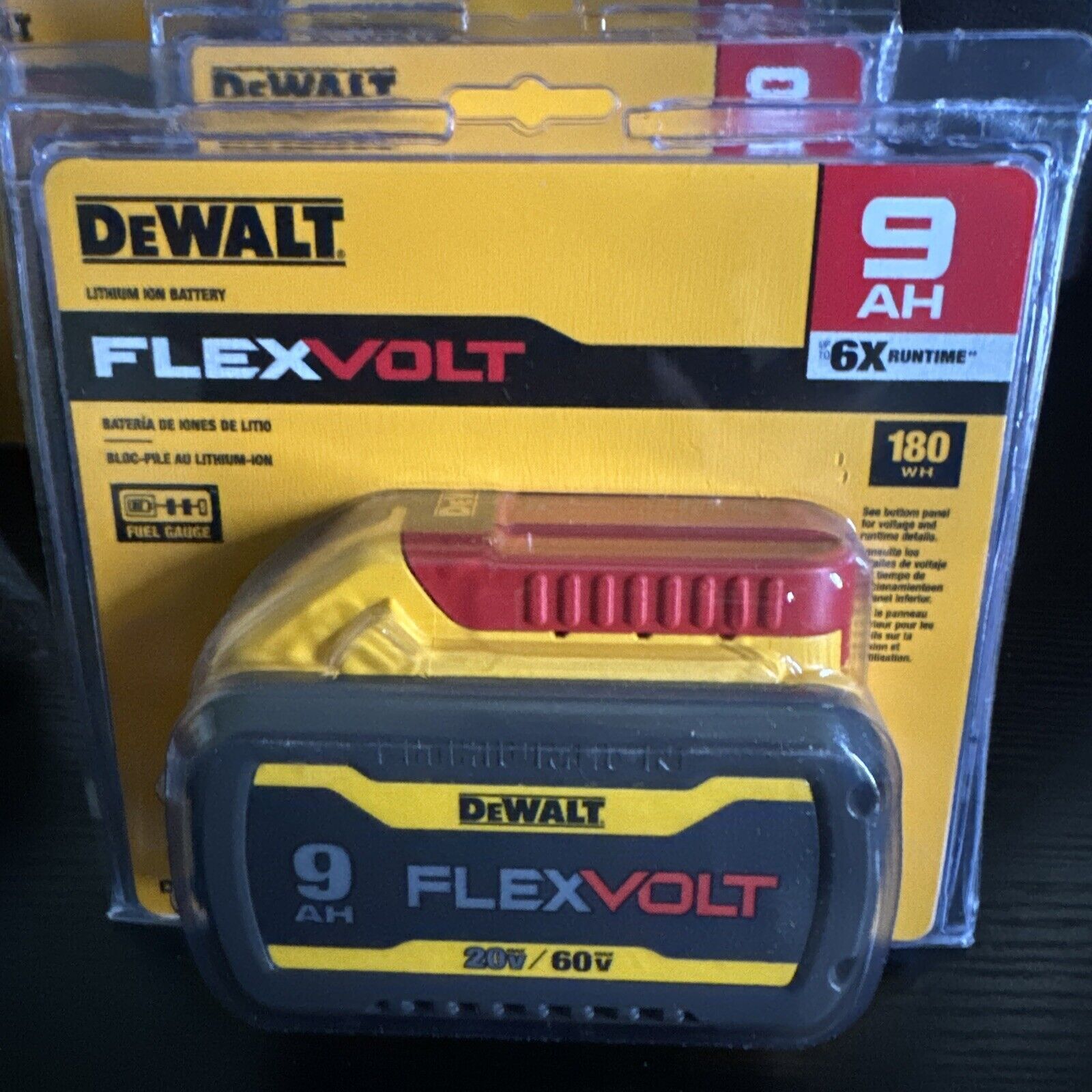 DEWALT DCB609 9 Ah 20 V / 60 V Flexvolt Oil-Resistant Lithium-Ion Battery