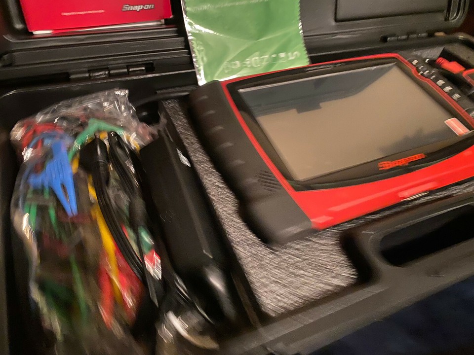 SnapOn Verus Pro D10 Diagnostic Scan Tool EEMS327 Scanner Snap On 20.4 ...