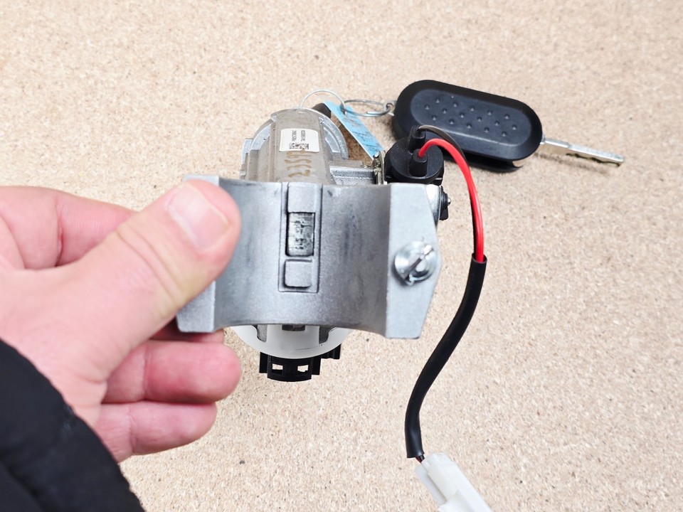 2015-2022 RAM PROMASTER 1500 IGNITION SWITCH LOCK CYLINDER W/KEY OEM ...
