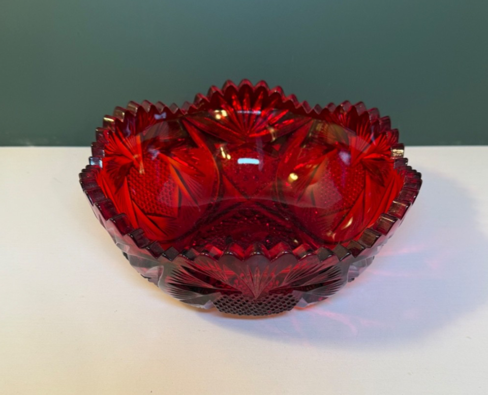 Ruby Red Glass Westmoreland Sawtooth Bowl Strawberry Design Gorgeous | eBay