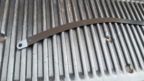 NEW! John Deere BUC11342 2 BAGGER PARTS: MOUNTING BRACE - LEFT SIDE ...