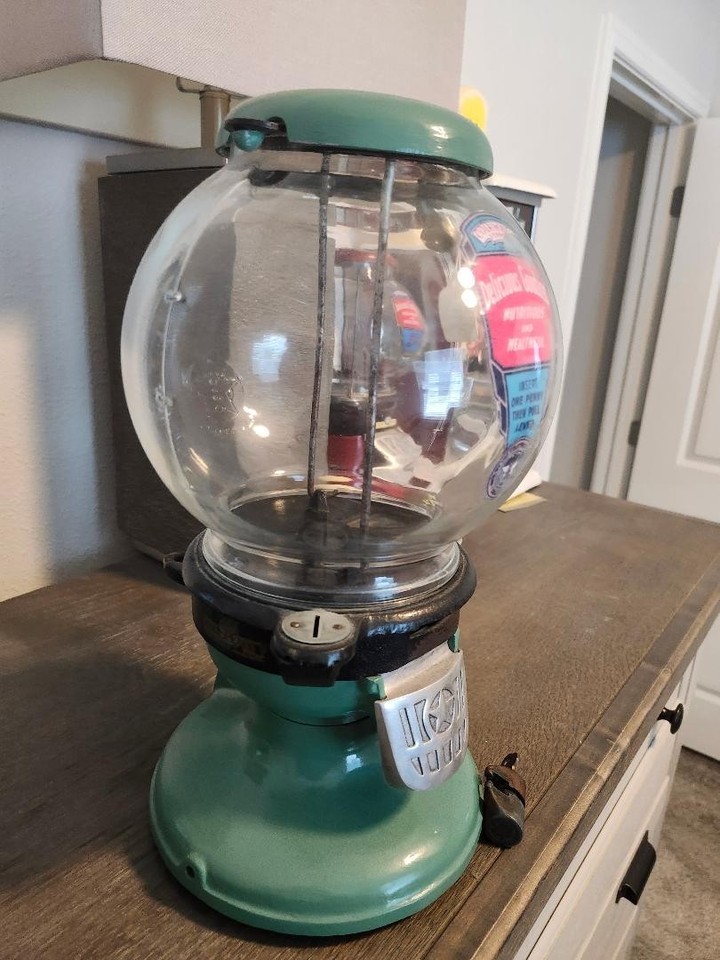 Columbus 1940s Gumball Vending Machine One cent Penny Vendor. BARREL ...