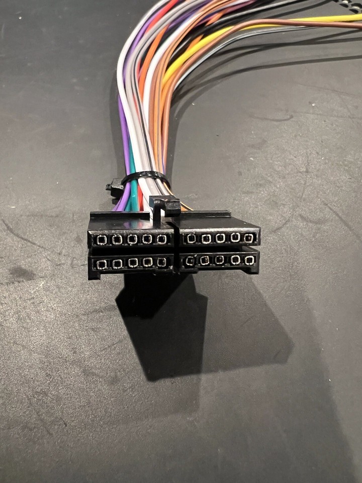 Universal Aftermarket Car Stereo Radio ISO Wiring Harness 20-pin Cable ...