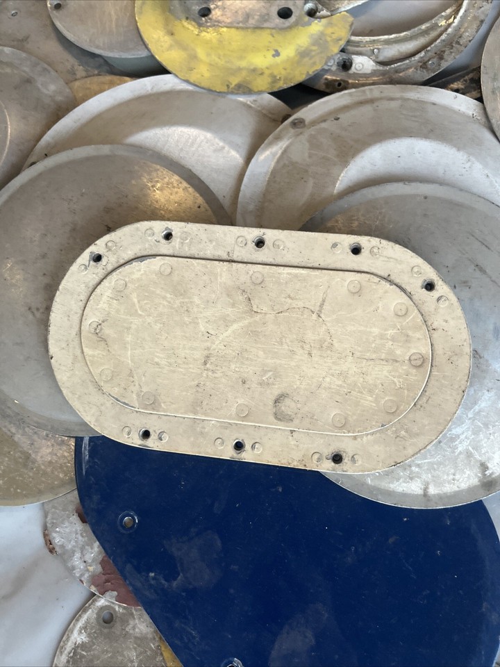 Aircraft Wheel Hubs And Inspection Covers. Perhaps Stinson? Cessna ...