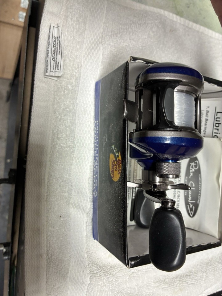 New, Bass Pro Shops Rick Clunn Signature Series Baitcasting Reel, Right ...