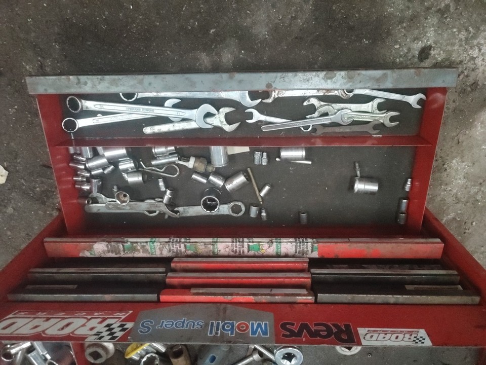 26"X12"X14" Snap On Tool Top Box With 9 Drawers, Lifting Lid & Tools ...
