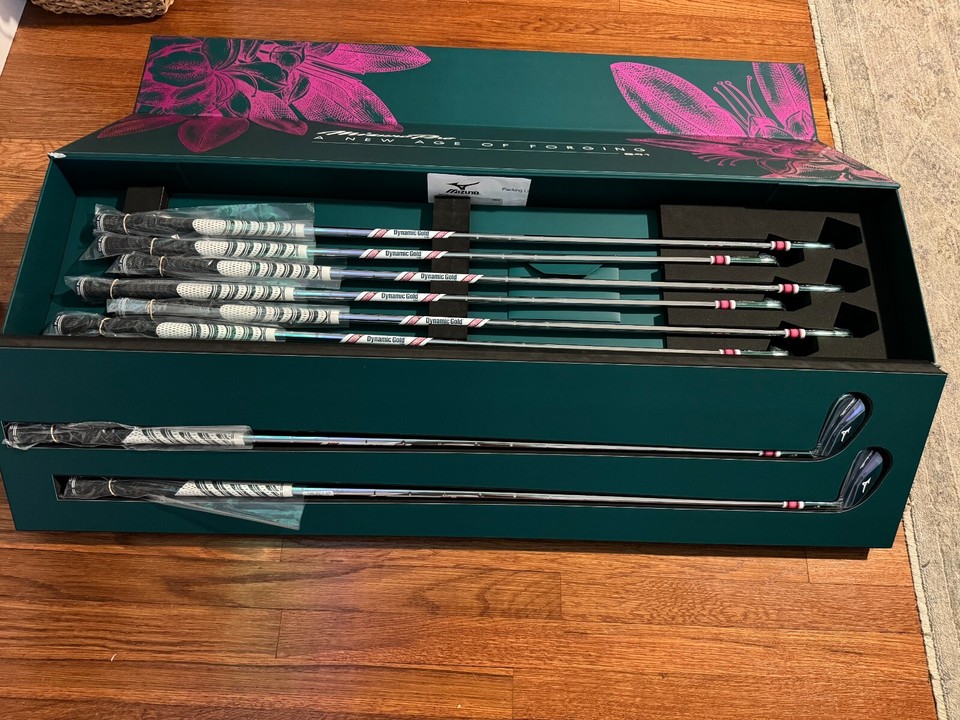 *Masters Limited Edition* Mizuno Pro 241 Azalea Irons 3-PW Limited QTY ...