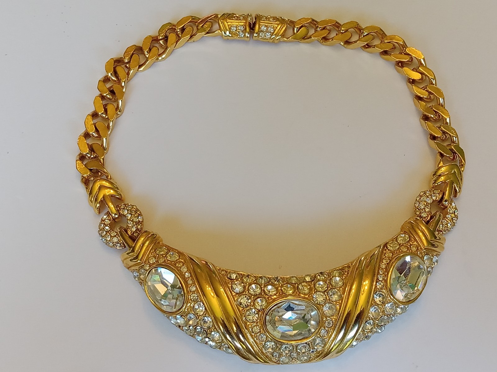 vintage gold tone heavy chain and rhinestone necklace… - Gem