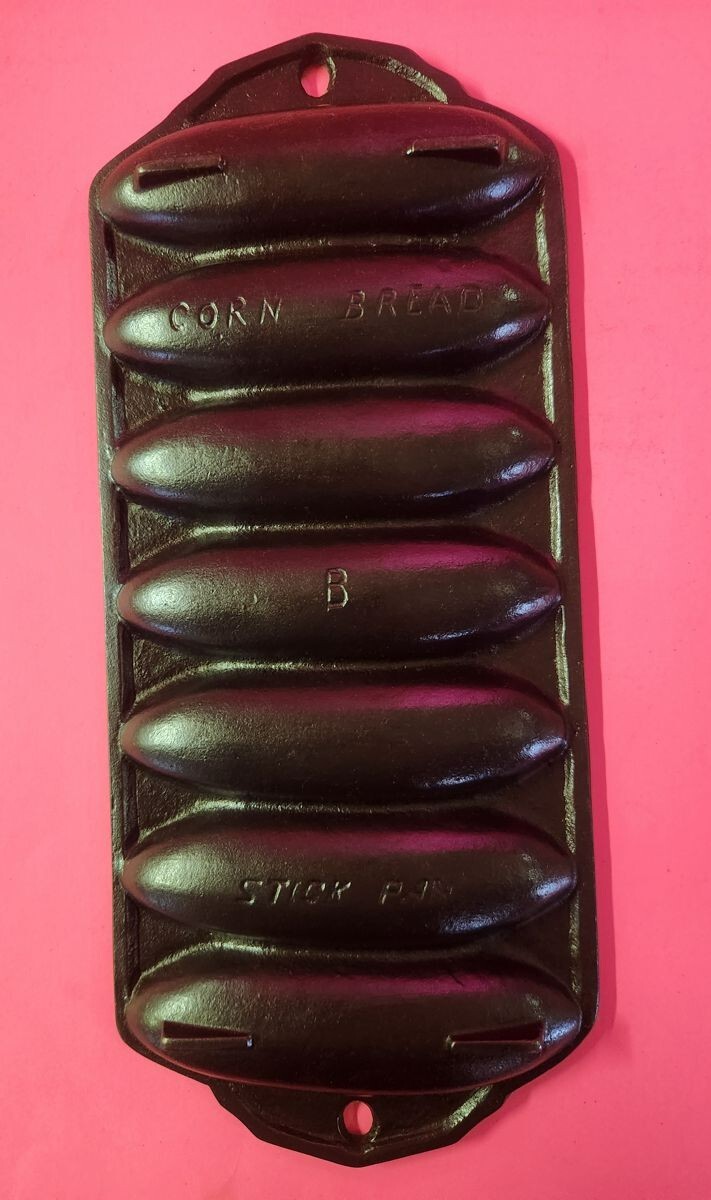 HTF Vintage Griswold / Wagner "B" Corn Stick Pan DEEP CORN PATTERN 1940 ...