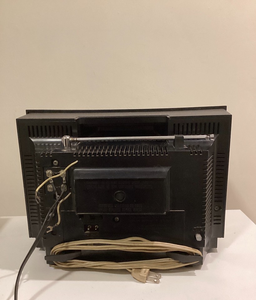 PHILCO FORD RARE FIND 8 INCHES SOLID STATE TV 1970s MODEL B341UBK | eBay