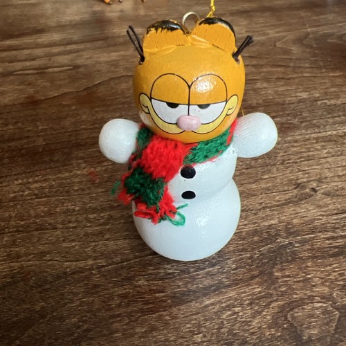 Vintage 1981 Wooden Garfield Christmas Ornament - Garfield dressed as a ...