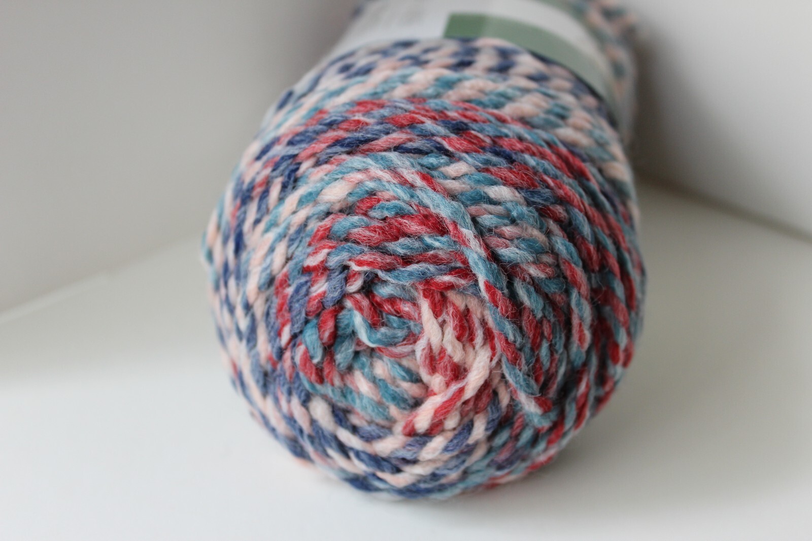 Twist Yarn - self patterning- sold per skein- 4 colors- Bulky 5 | eBay