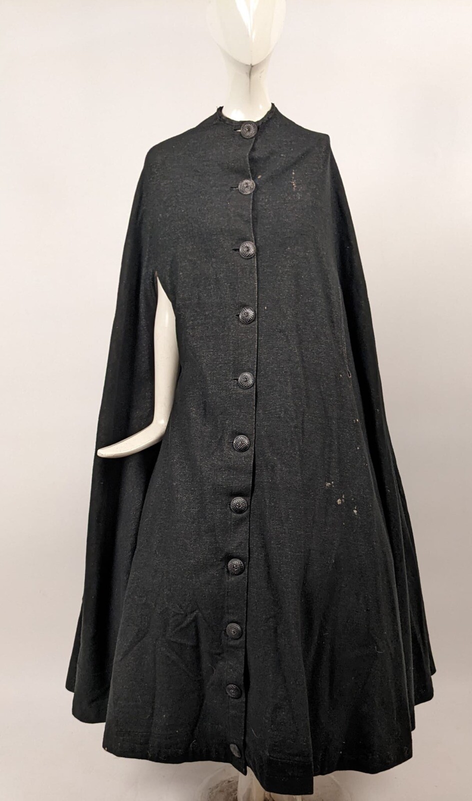 MID 19TH C BLACK & GRAY FLECKED WOOL 2 PC CLOAK W GUTTA PERCHA BUTTONS ...