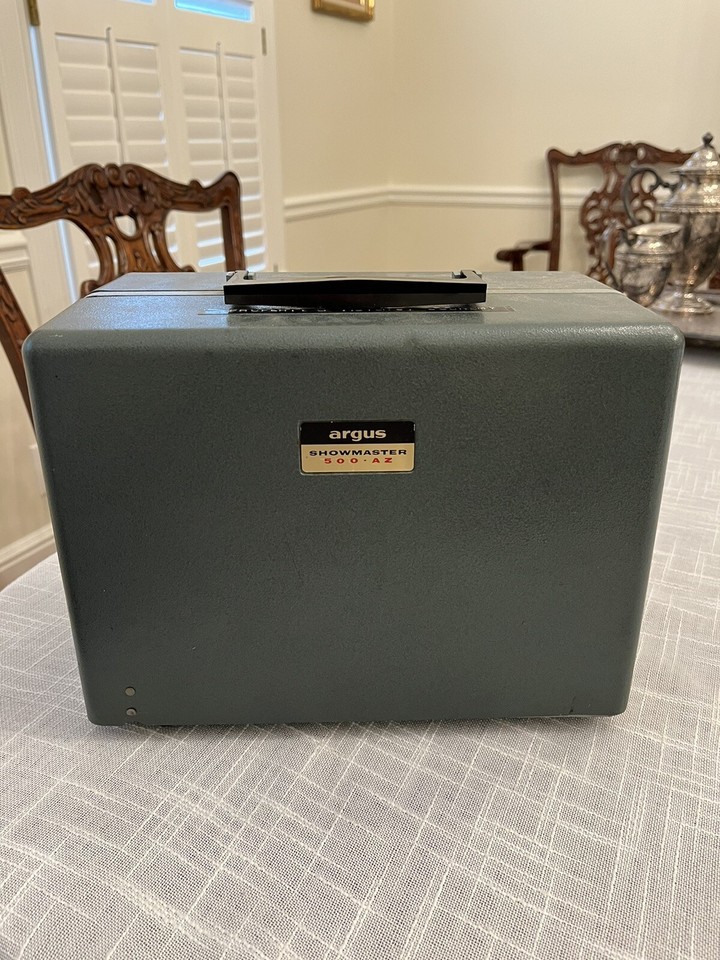 Vintage Argus Showmaster S-500 8mm portable movie projector with ...