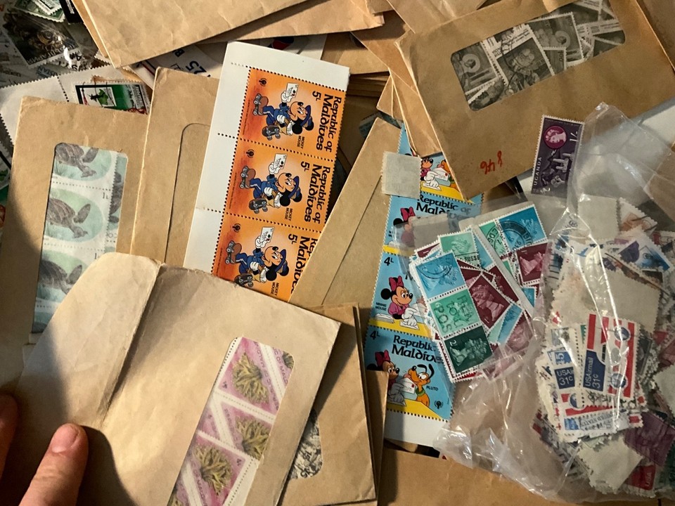 world stamps glory box 3.1kg unchecked packets off paper huge lot for ...