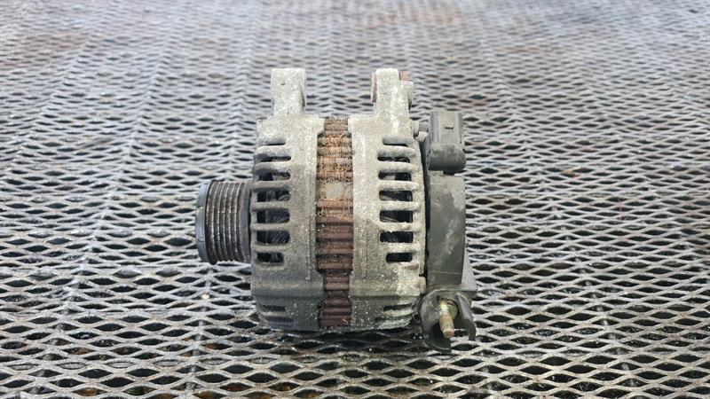 2013 Land Rover FREELANDER 2179cc Diesel FOMOCO 180amp Alternator ...