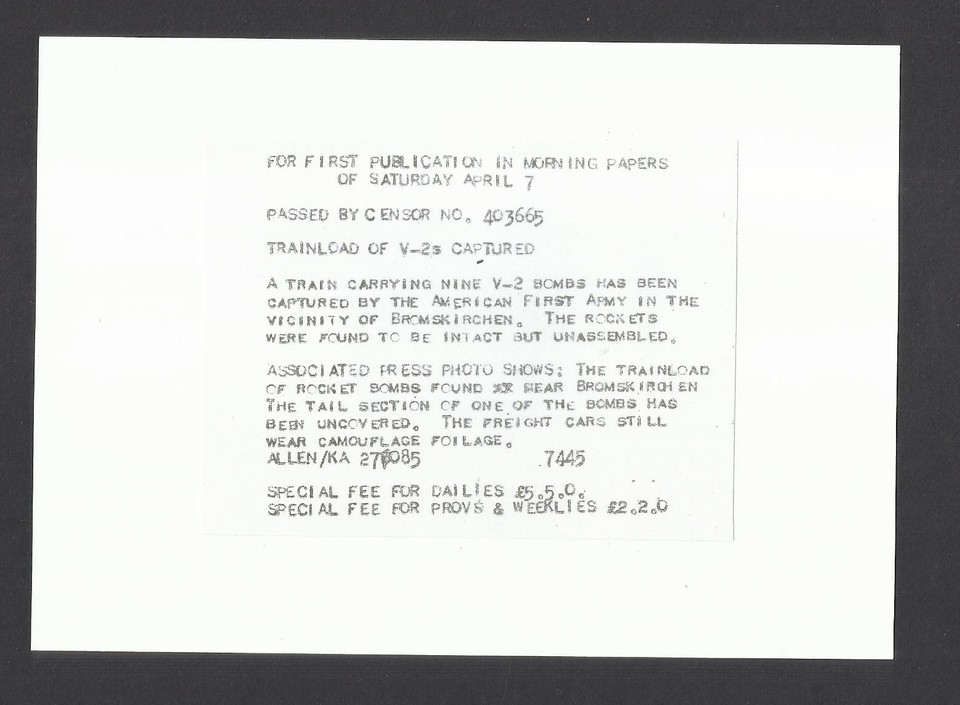 (S62) WORLD WAR 2 PHOTO "REPRINT" V2 ROCKET FLYING BOMBS CAPTURED WW2 ...