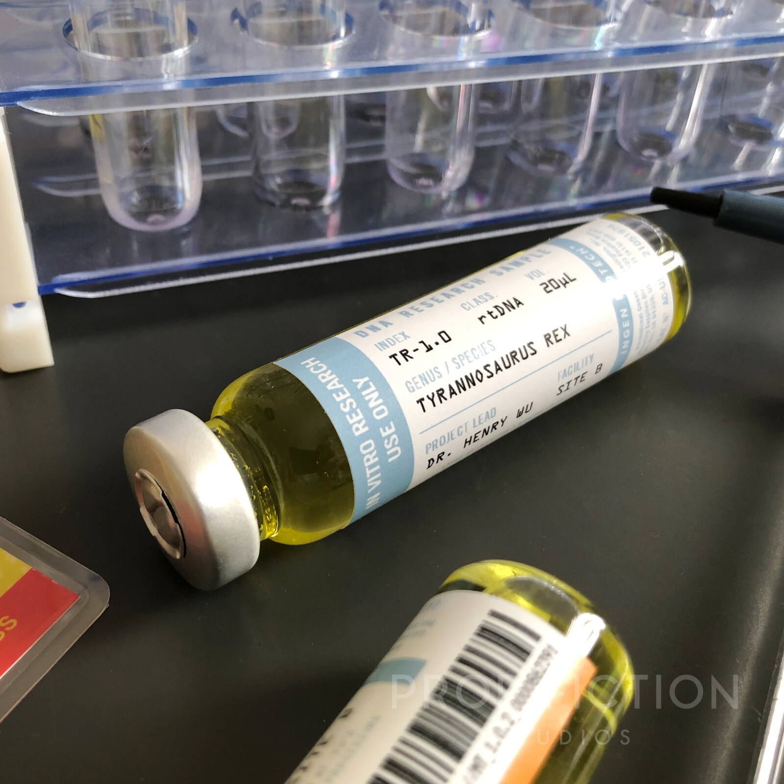 Dinosaur Cosplay - Prop InGen Laboratory Samples / JP Cosplay Research ...