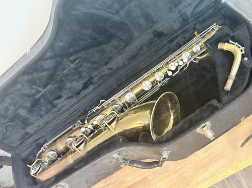 Conn 12M Baritone Bari Sax Saxophone .. Elkhart Indiana .. Serial # ...
