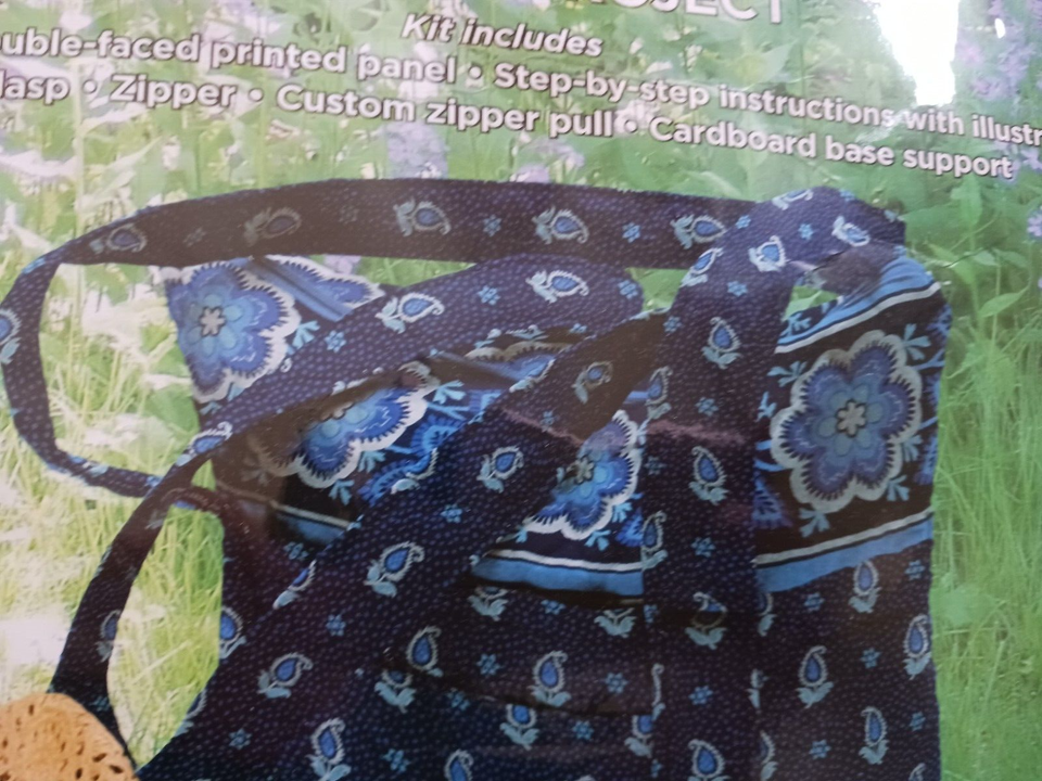 Lily Ann Collection Tote Bag Easy Sew Project Kit Sealed Blue Floral ...