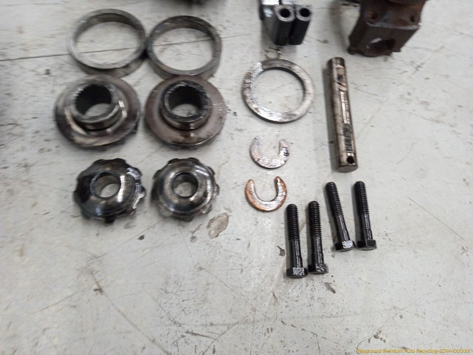 Hummer H3 Set Of Rear Differential Gear & Pinion 3.5L 5 Cyl 4x4 AT Fit ...