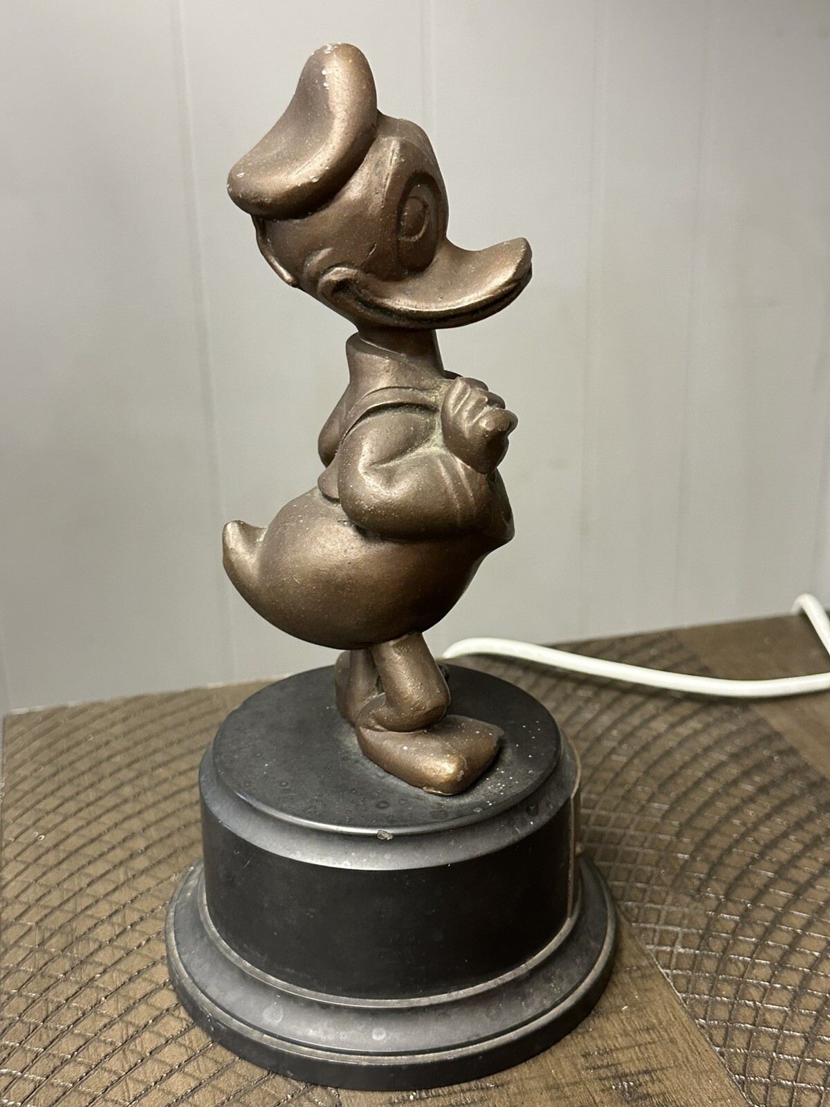 Donald Duck Duckster Award Disney Service Award | eBay