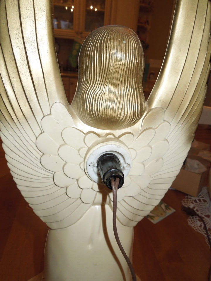 VINTAGE EMPIRE HARD PLASTIC BLOW MOLD LIGHT-UP ANGEL 18" TALL CHRISTMAS ...