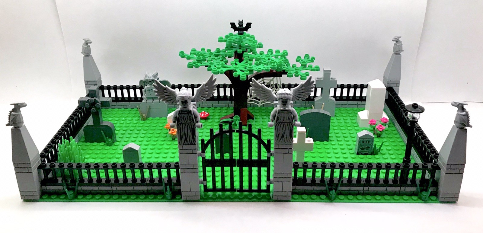 Large Graveyard Custom Cemetery Set Tombstone Halloween Zombie Blocks ...