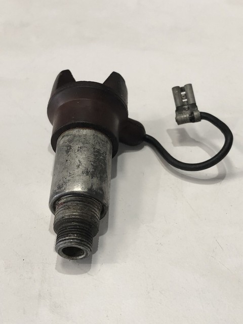 2 Ea. Bendix (Aero-Accessories) P/N 10-382807 (AB-382807) Capacitors ...