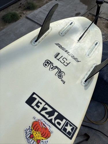 Surfboard - PYZEL FireWire THE SLAB 5’6” FCS Future Shapes 20.1 Liters ...