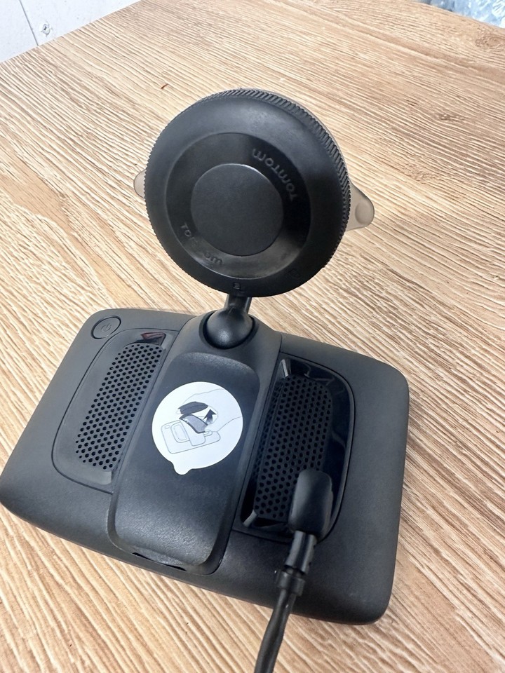 TomTom Car Sat Nav GO Classic Lite (5 Inch, with Traffic Information ...