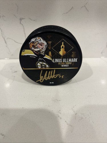 Linus Ullmark Autographed Boston Bruins Limited Edition Vezina Puck ...
