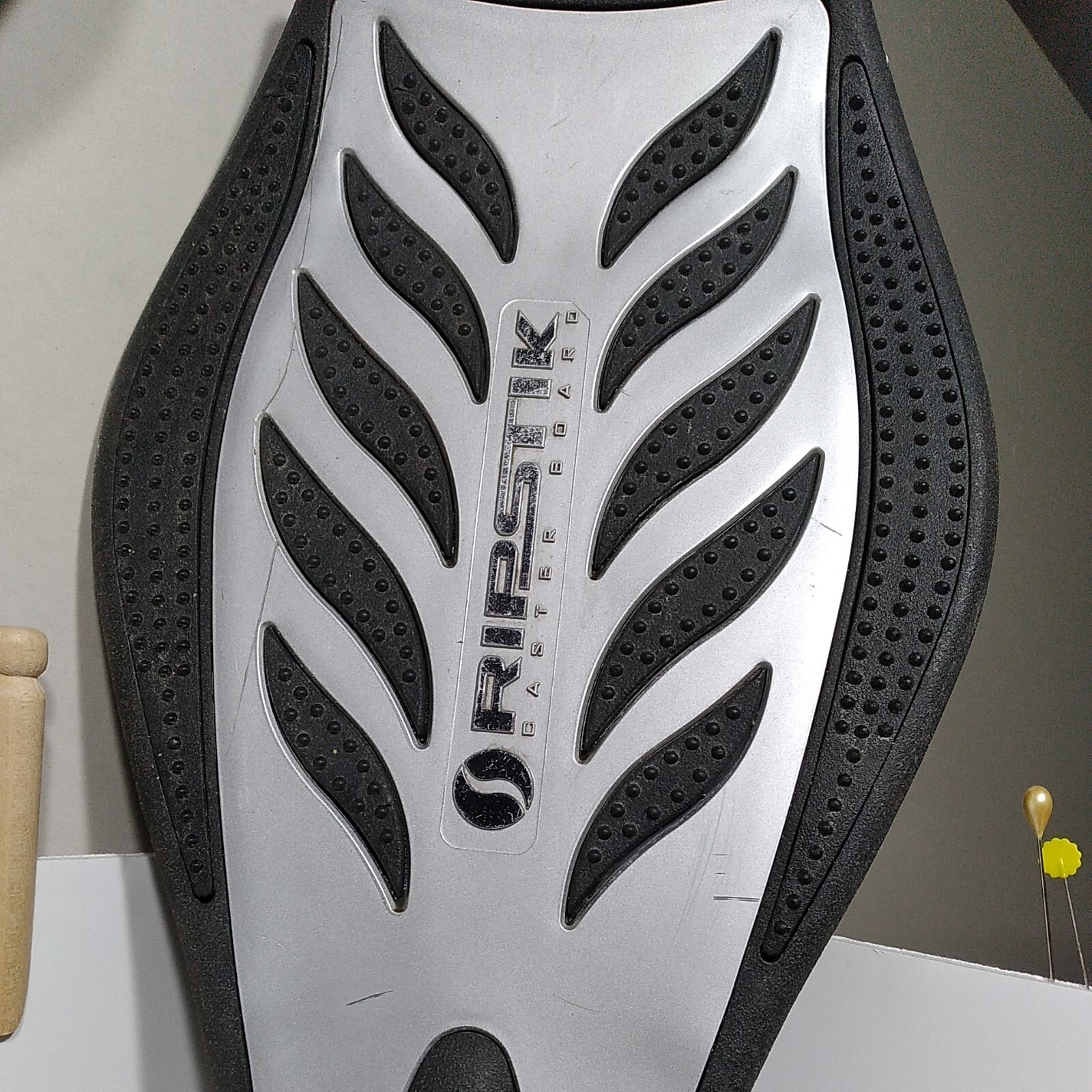 Razor RipStik G Caster Board Skate Board Kick Extreme Grind Silver/Gold ...