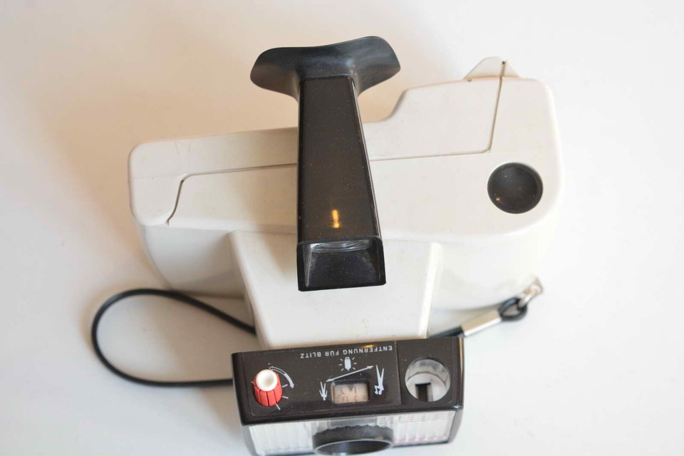 Polaroid Land Camera Swinger Mod.20, schönes Schaustück. Verschluß löst ...