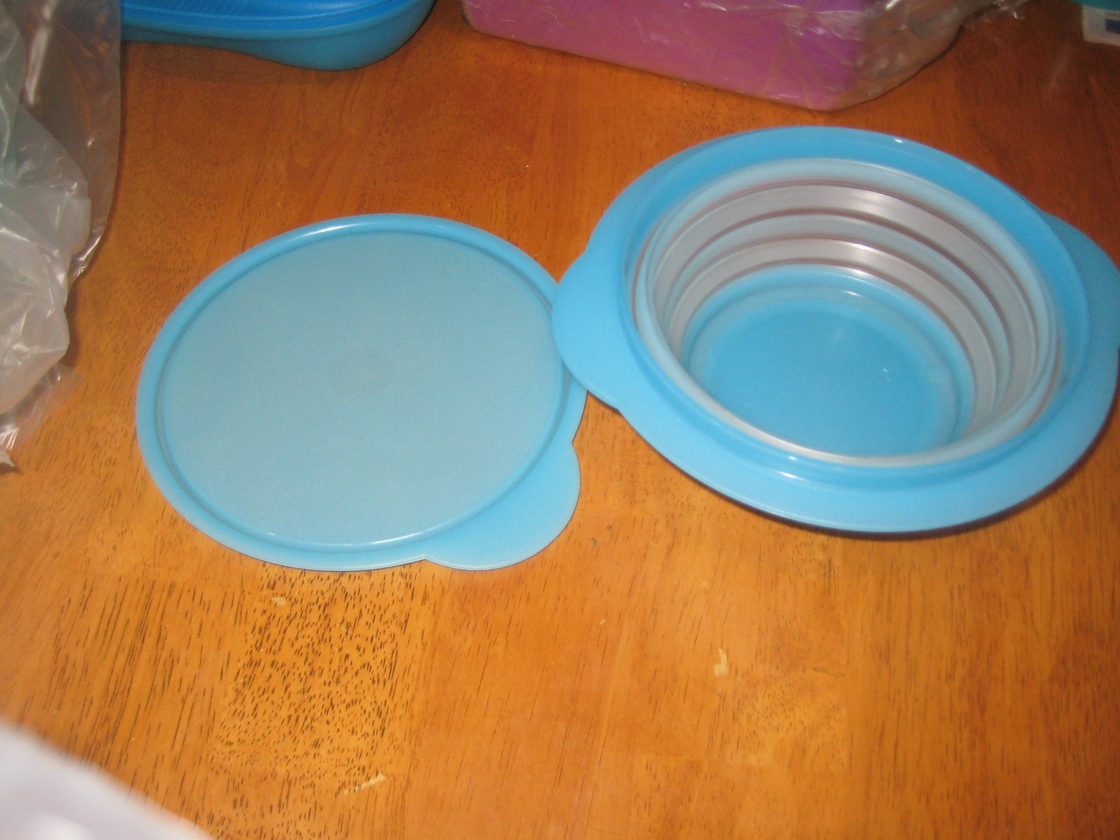 Tupperware FlatOut Flat Out 4 Cup Collapsible Go Flex Storage Container ...