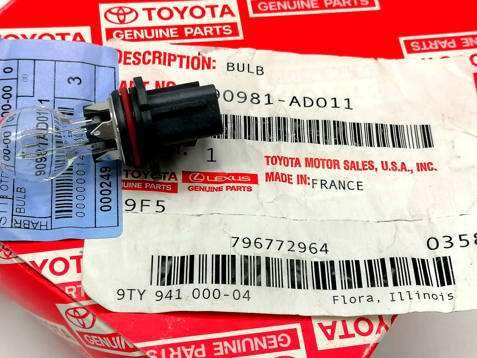 NEW Genuine Toyota 2011-2013 Highlander Fog Light/Lamp Bulb 90981AD011 ...