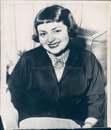 1953 Mrs Laurabelle Oatis St Paul MN Beautiful Woman Prague Press ...
